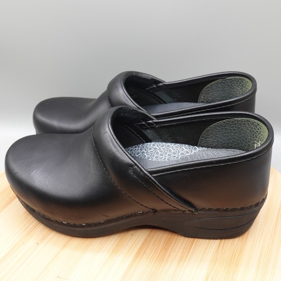 Dansko | Shoes | Dansko Clogs Womens 36 Size 556 Black Leather Xp 2 ...